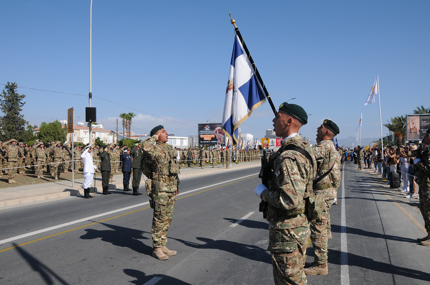 Στρατιωτική παρέλαση για την 64η επέτειο της Κυπριακής Ανεξαρτησίας ...
